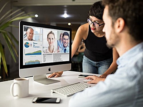 How To Conduct Face-to-Face Interviews via Video Conferencing ...